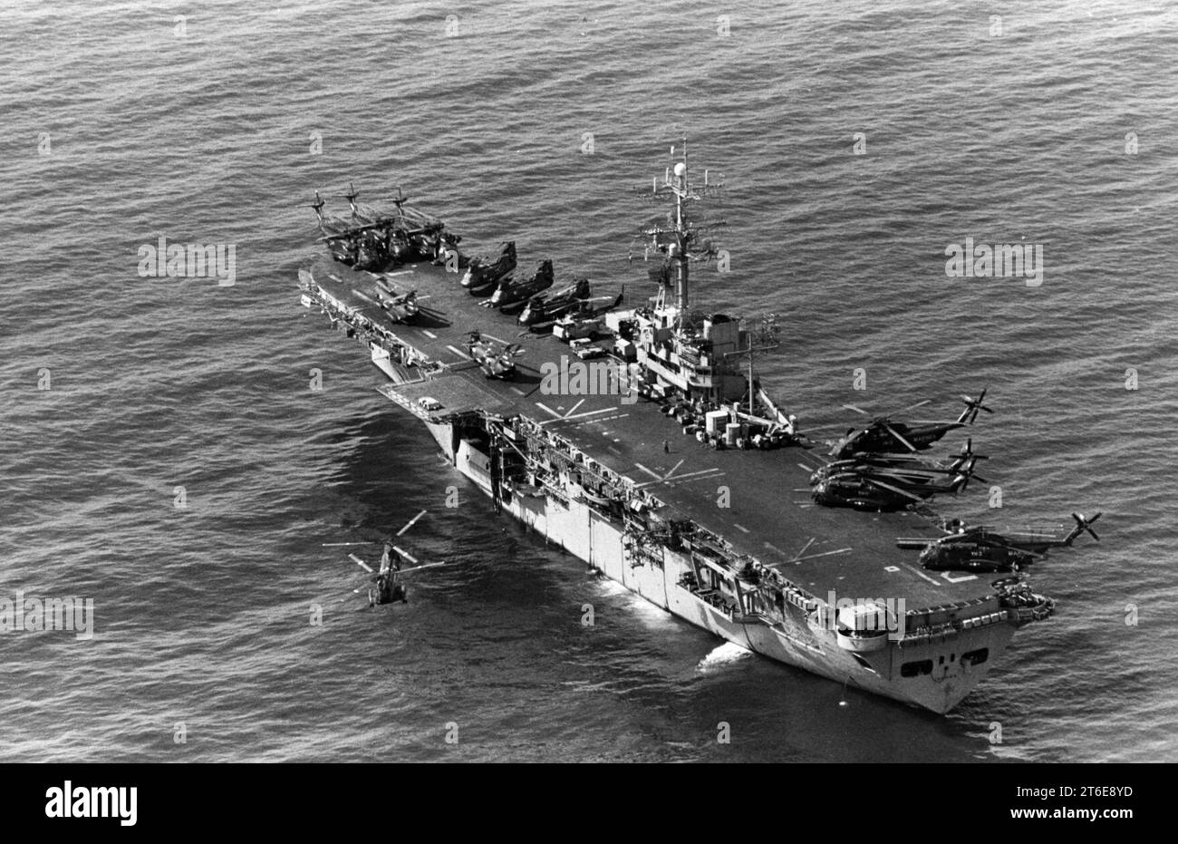 Uss inchon hi-res stock photography and images - Alamy