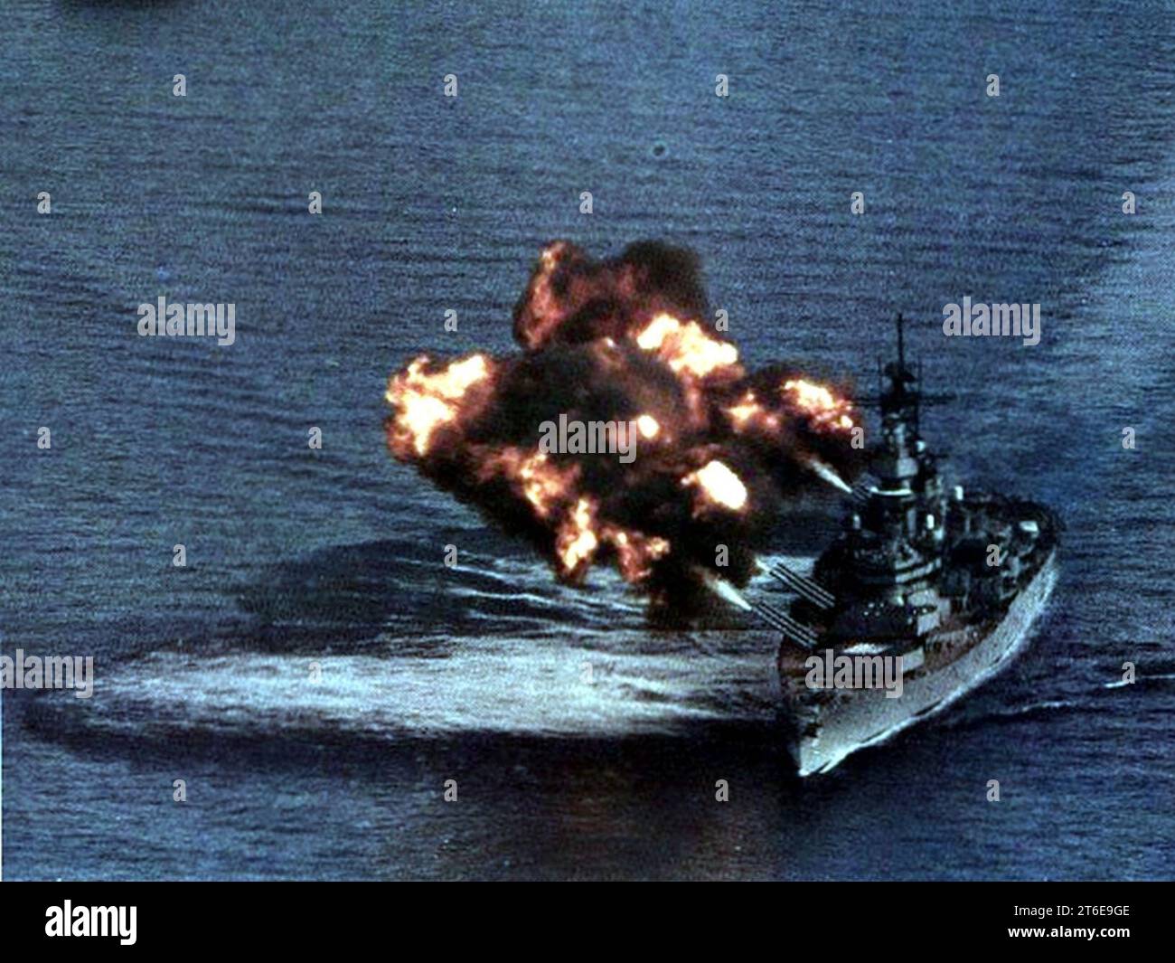 USS Iowa (BB-61) fires broadside c1987 Stock Photo - Alamy