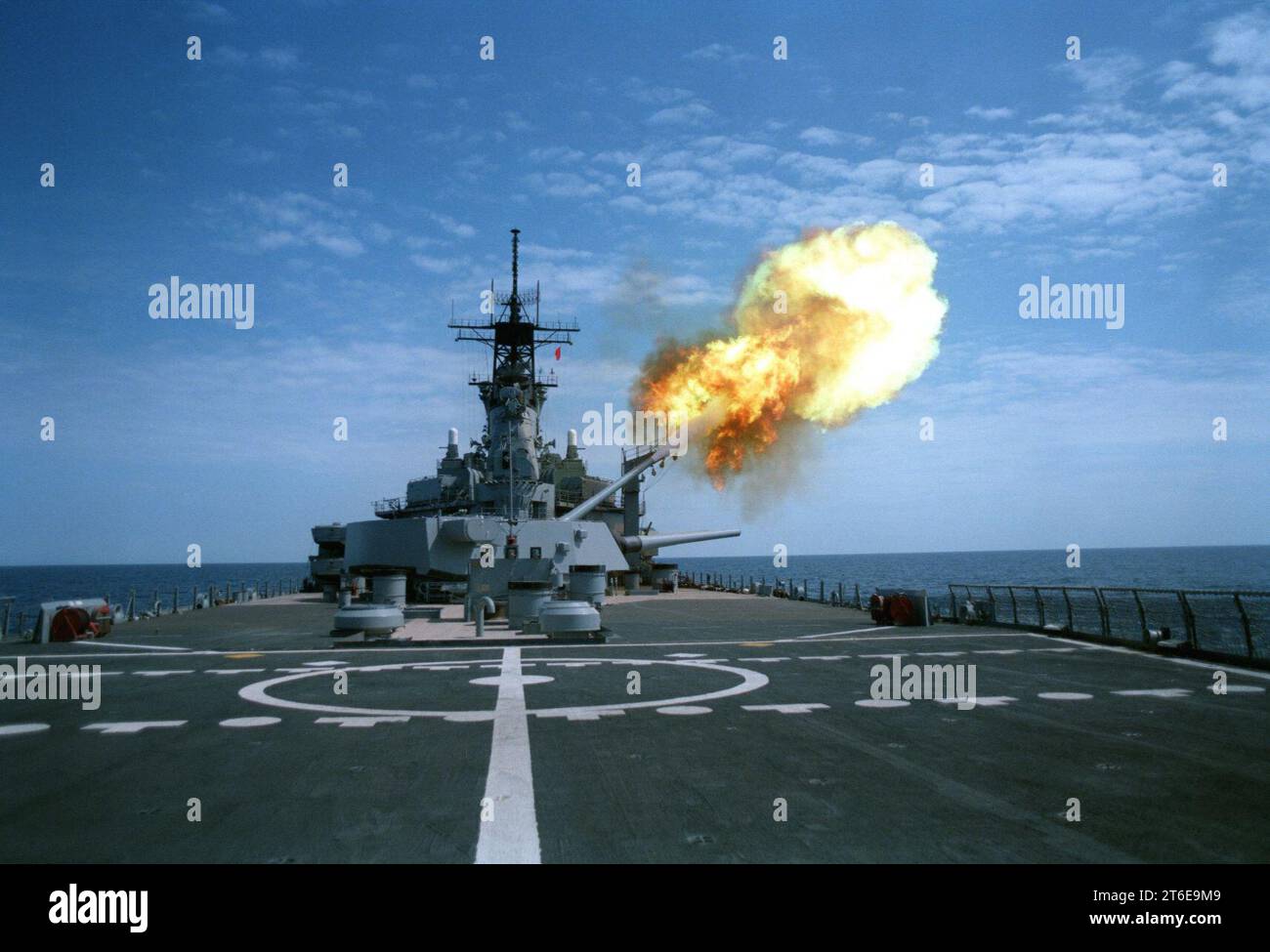 USS Iowa firing main gun Stock Photo - Alamy