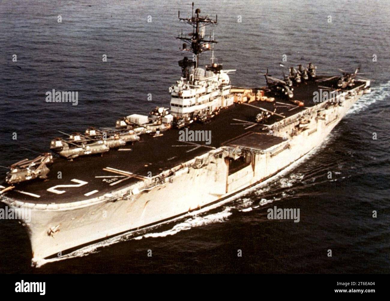 USS Iwo Jima (LPH-2) underway at sea, in 1974 Stock Photo - Alamy