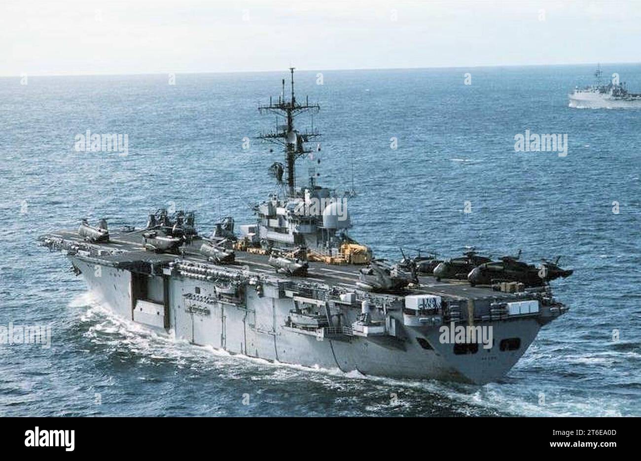 Uss iwo jima (LPH-2) 2 Stock Photo - Alamy