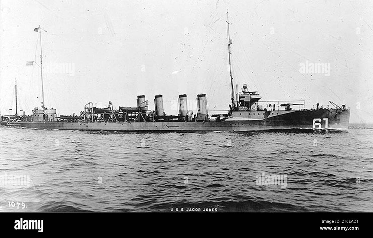 Uss jacob jones hi-res stock photography and images - Alamy