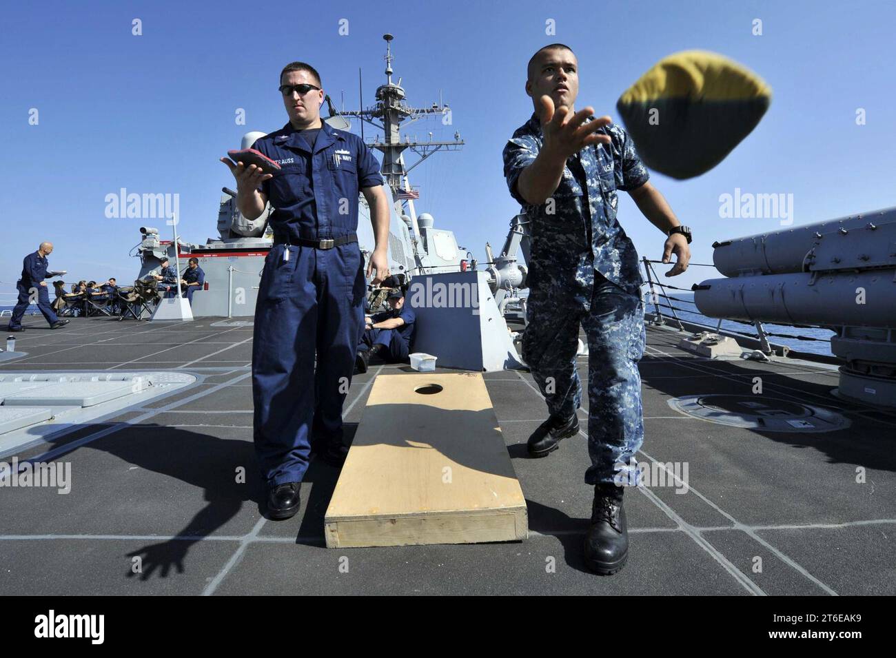 USS Jason Dunham 121208 Stock Photo - Alamy