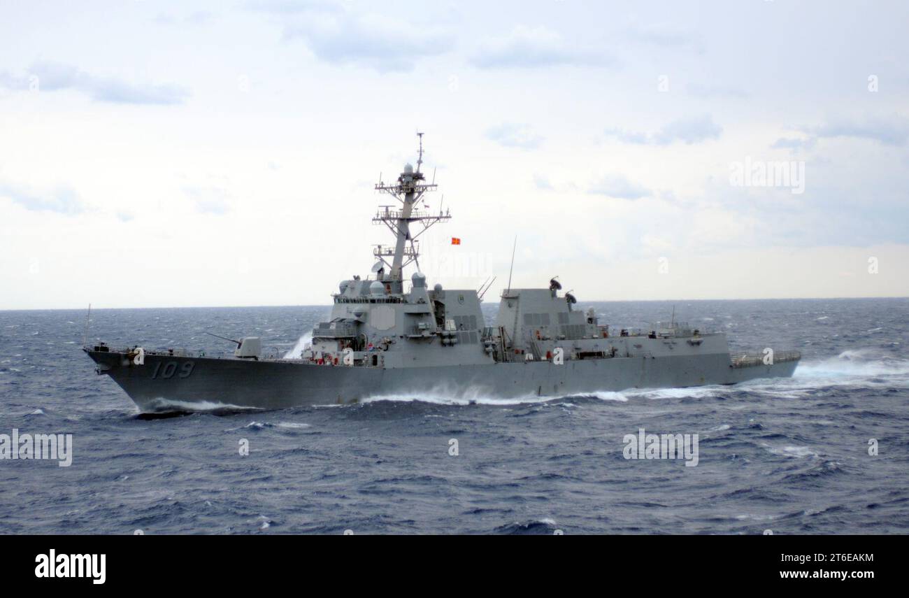 USS Jason Dunham 120425 Stock Photo - Alamy