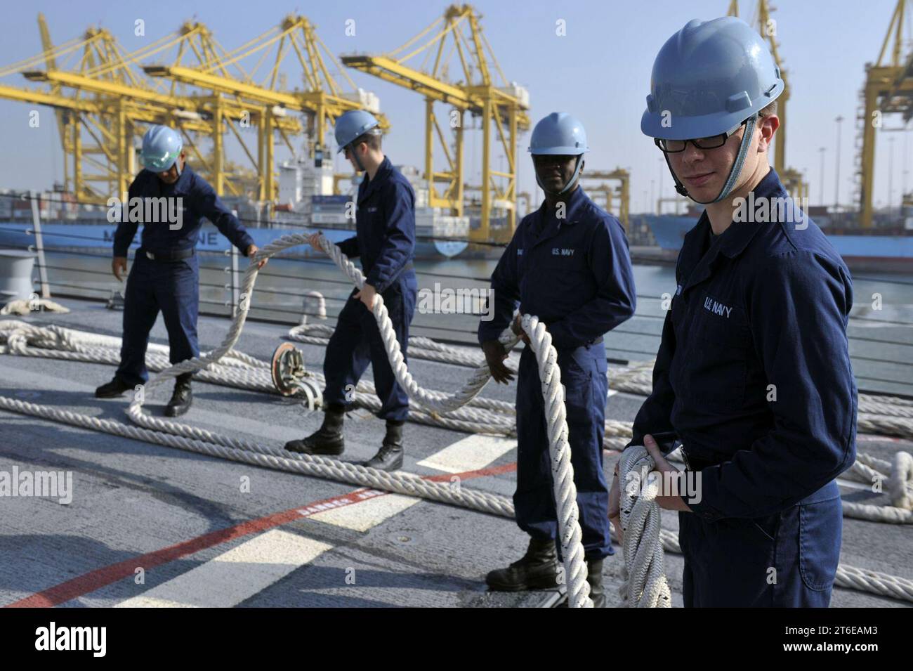 USS Jason Dunham 121201 Stock Photo - Alamy