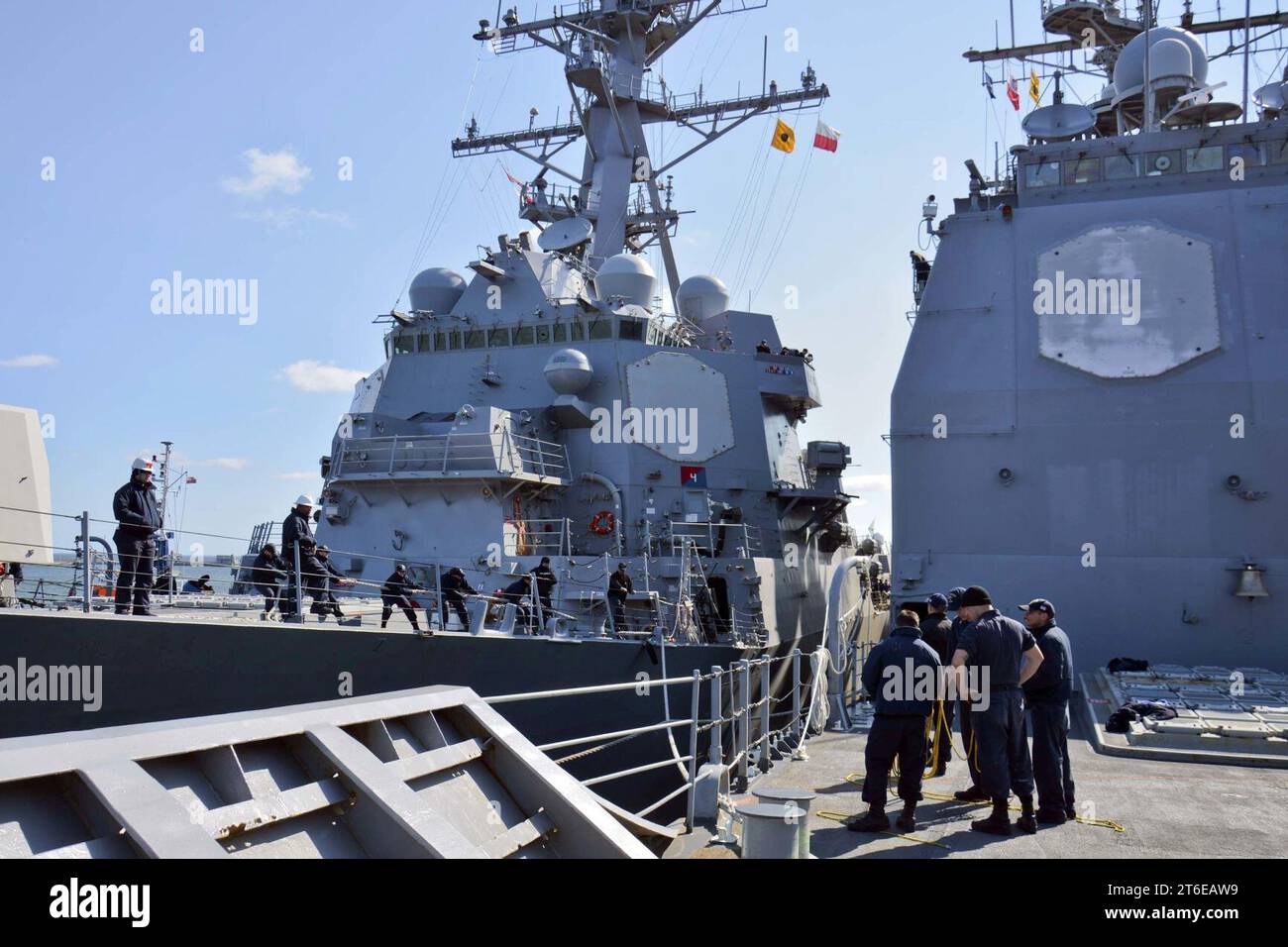 USS Jason Dunham operations 150604 Stock Photo - Alamy