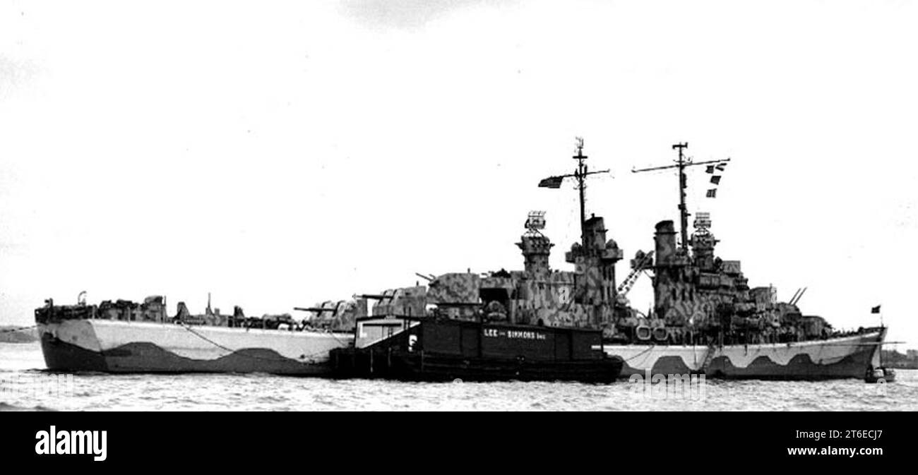 USS Juneau (CL-52) off New York City in June 1942 Stock Photo - Alamy