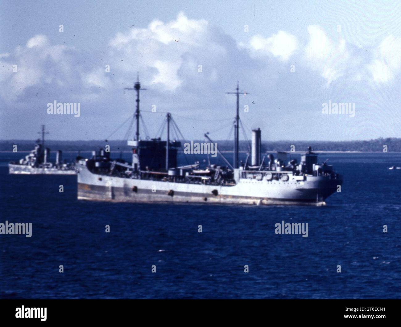 USS Kanawha (AO-1) at anchor off Tongatabu, 21 July 1942 Stock Photo ...