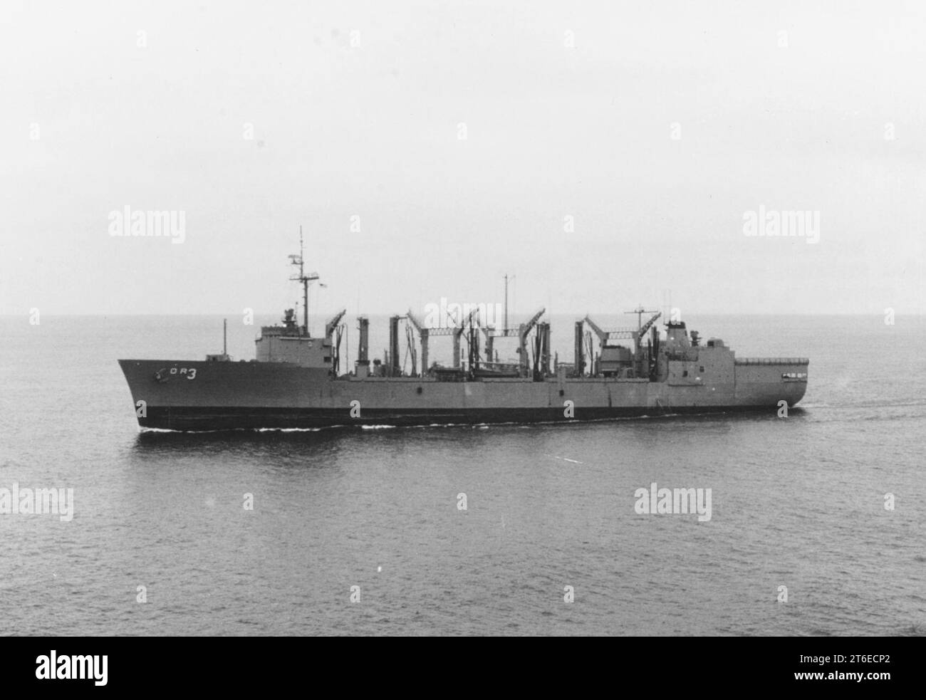 USS Kansas City (AOR-3) underway at sea on 1 May 1975 (K-111471 Stock ...