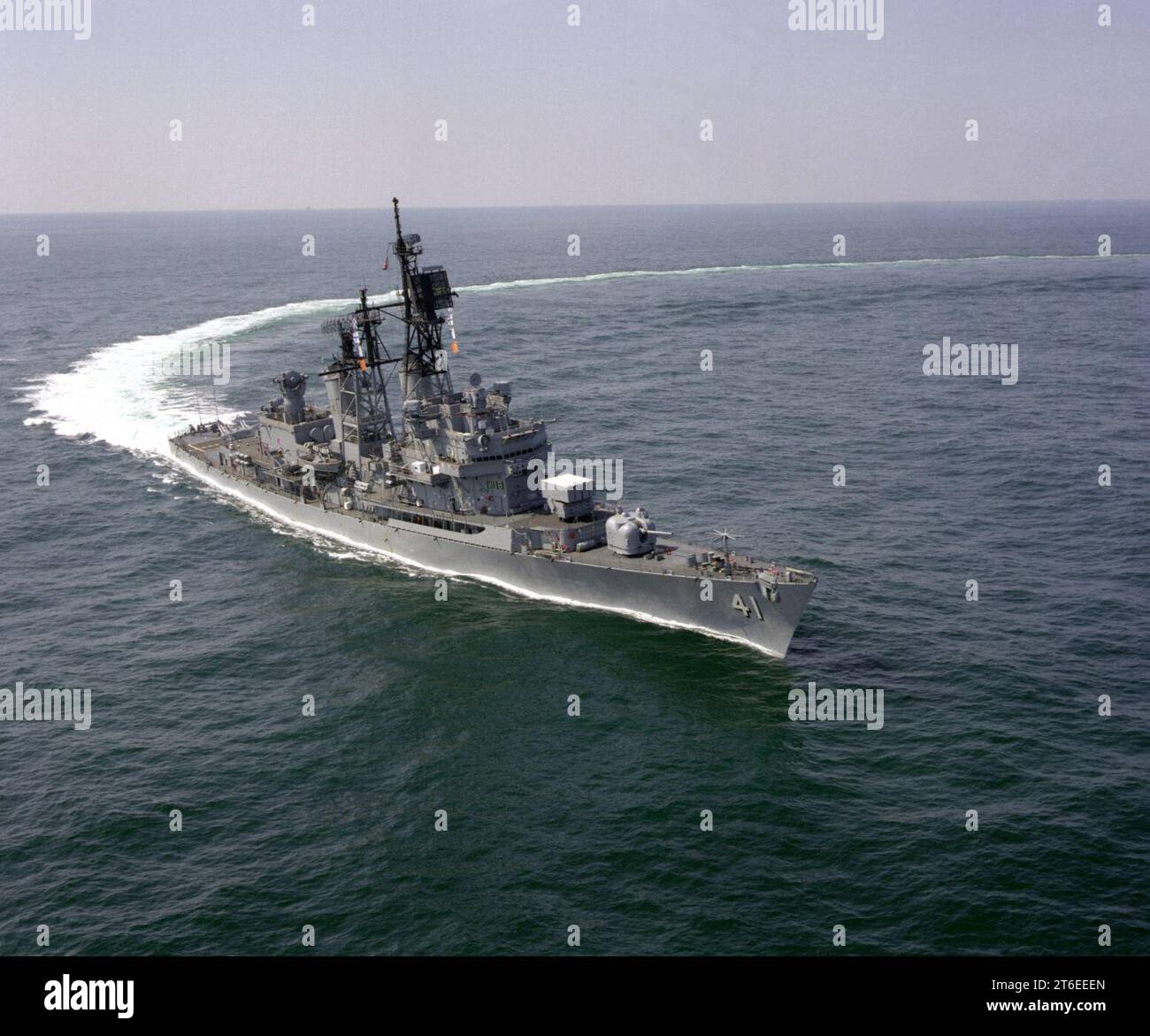 USS King (DDG-41) executing a hard turn to port on 5 May 1987 (6429953 ...