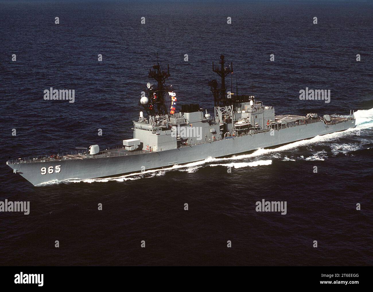 Uss kinkaid hi-res stock photography and images - Alamy
