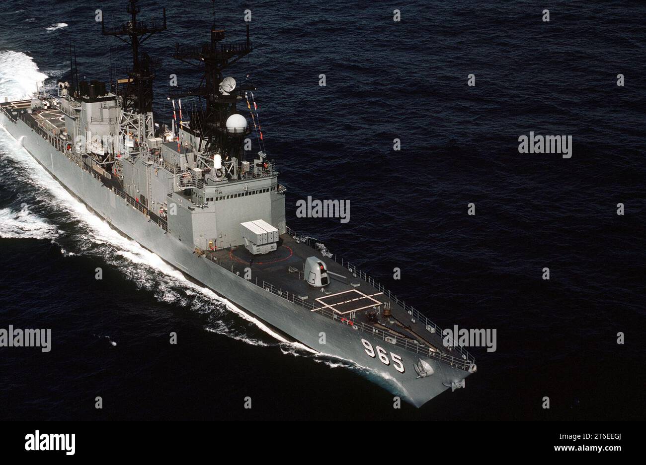 Uss kinkaid hi-res stock photography and images - Alamy