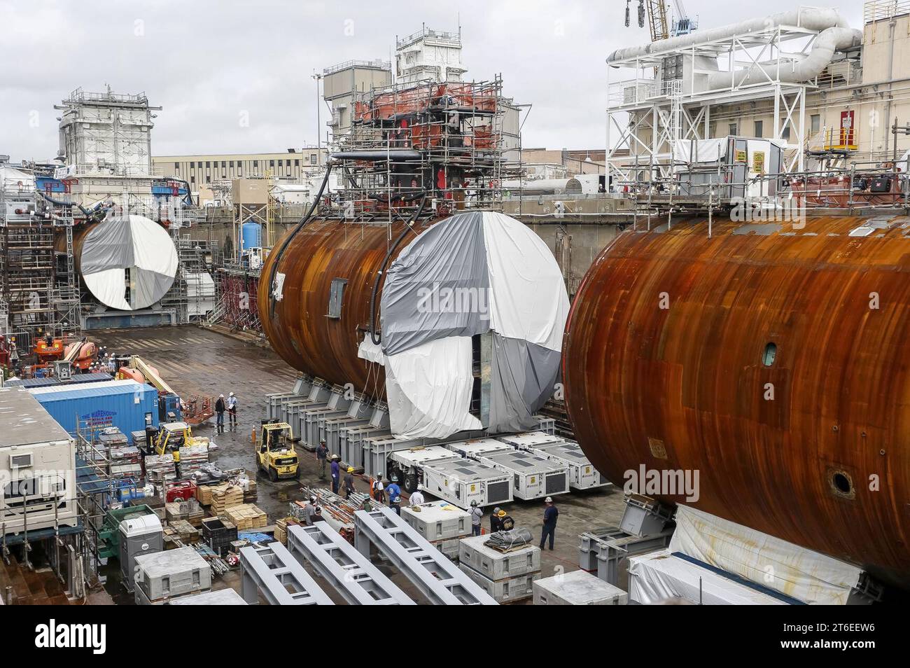 USS La Jolla (SSN-701) undergoing conversion to Moored Training Ship at ...