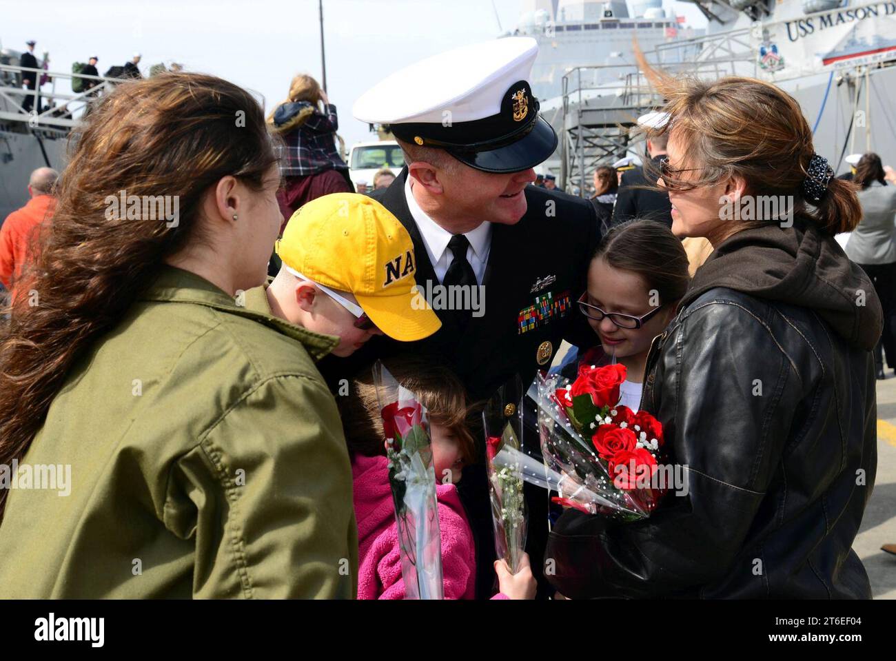 USS Laboon returns to Naval Station Norfolk. (8551818541 Stock Photo ...