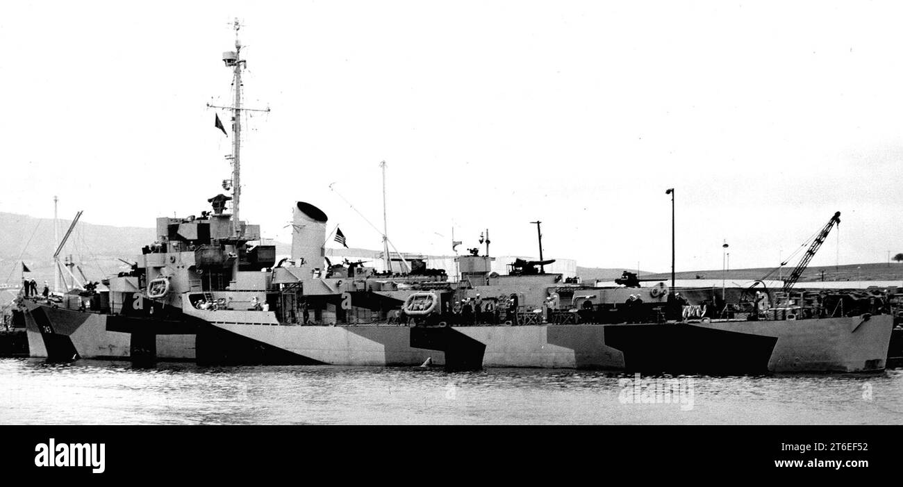 USS Lamons (DE-743) at the Hunters Point Naval Shipyard, California ...