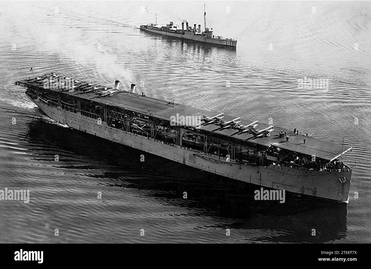USS Langley (CV-1) and USS Somers (DD-301) underway off San Diego, in ...