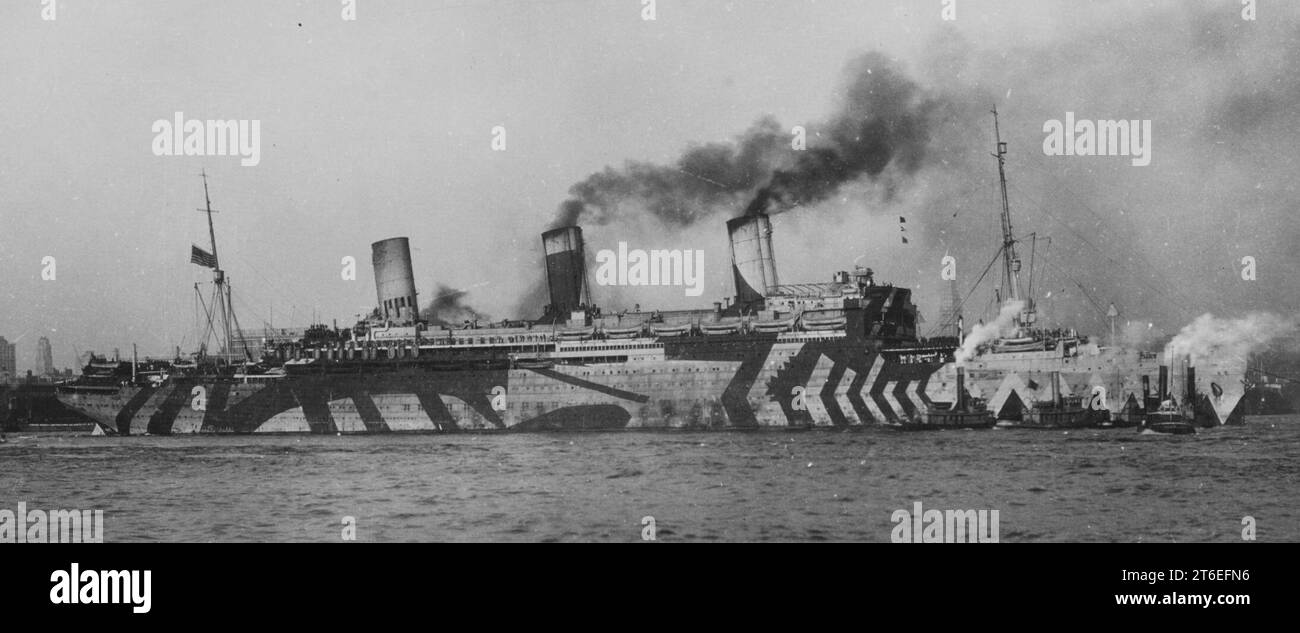 USS Leviathan SP-1326 Stock Photo - Alamy