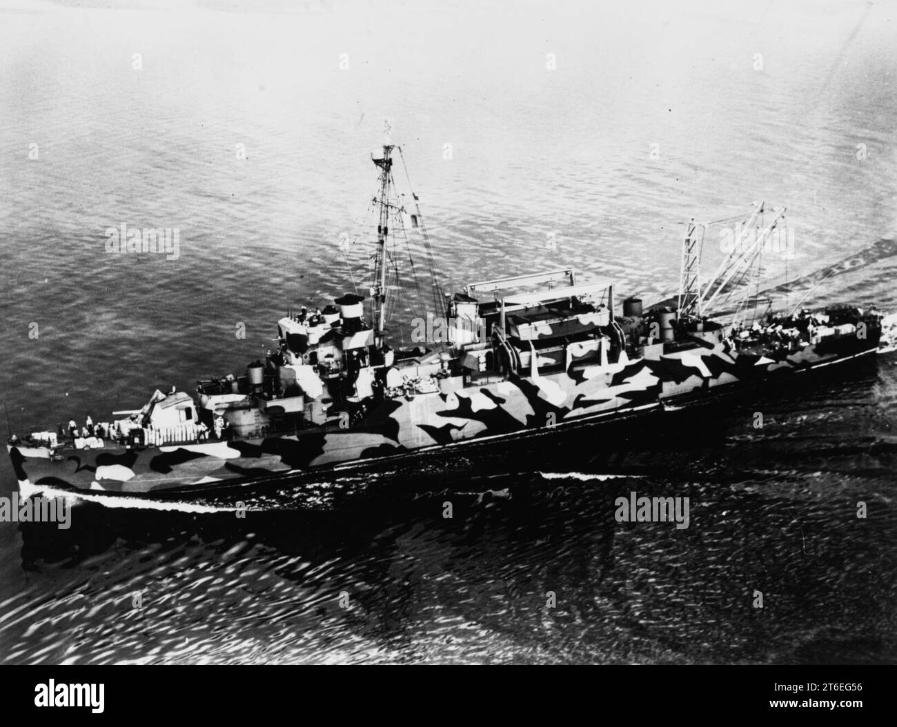 USS Lloyd (APD-63) underway off the Philadelphia Naval Shipyard on 15 ...