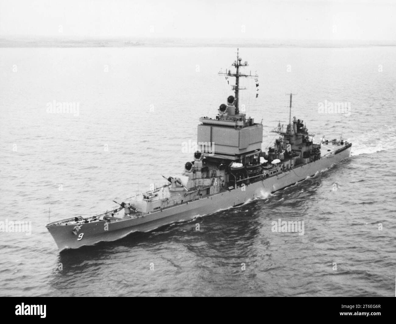 USS Long Beach (CGN-9) underway in April 1963 Stock Photo - Alamy