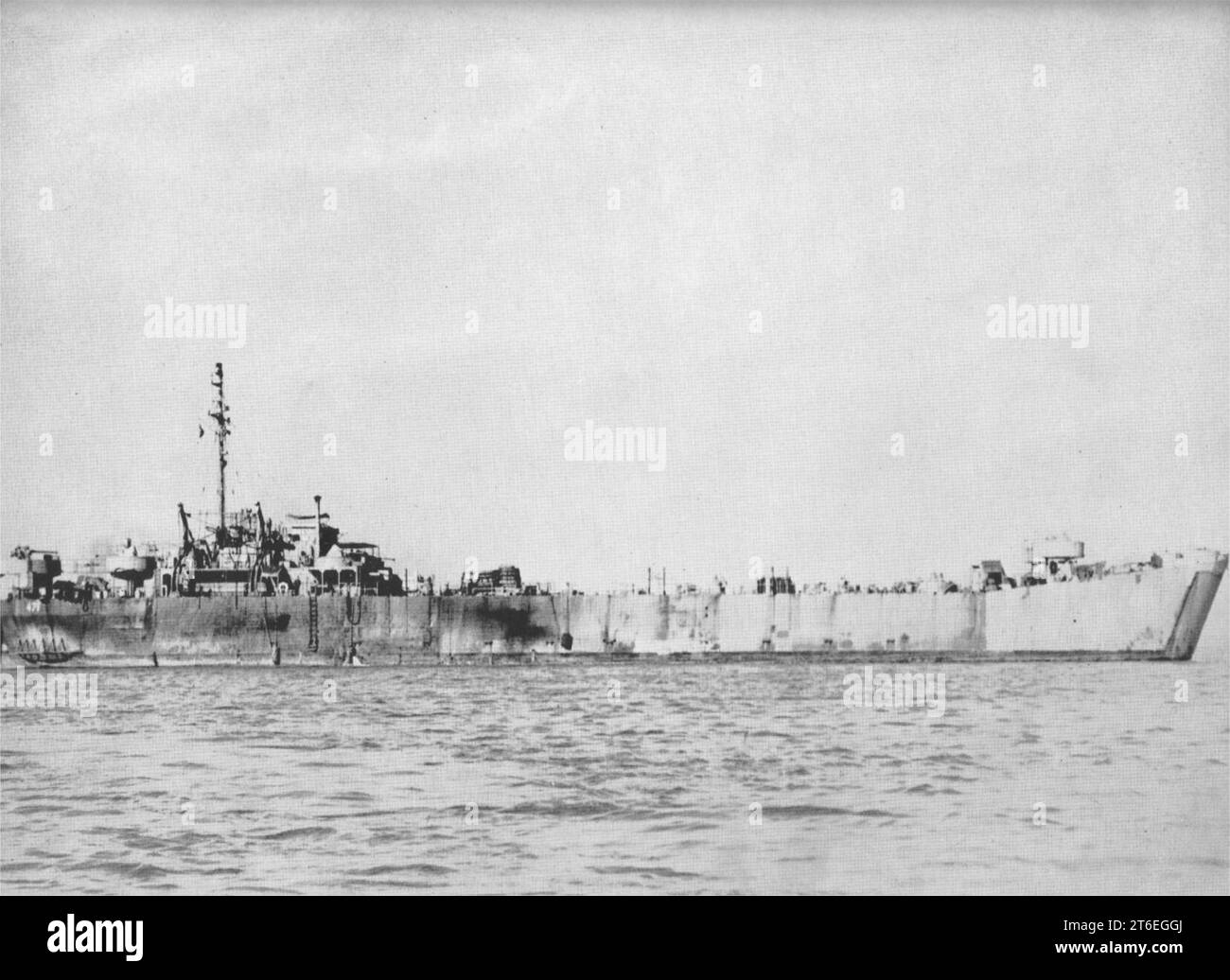 USS LST-471 1944 Stock Photo - Alamy