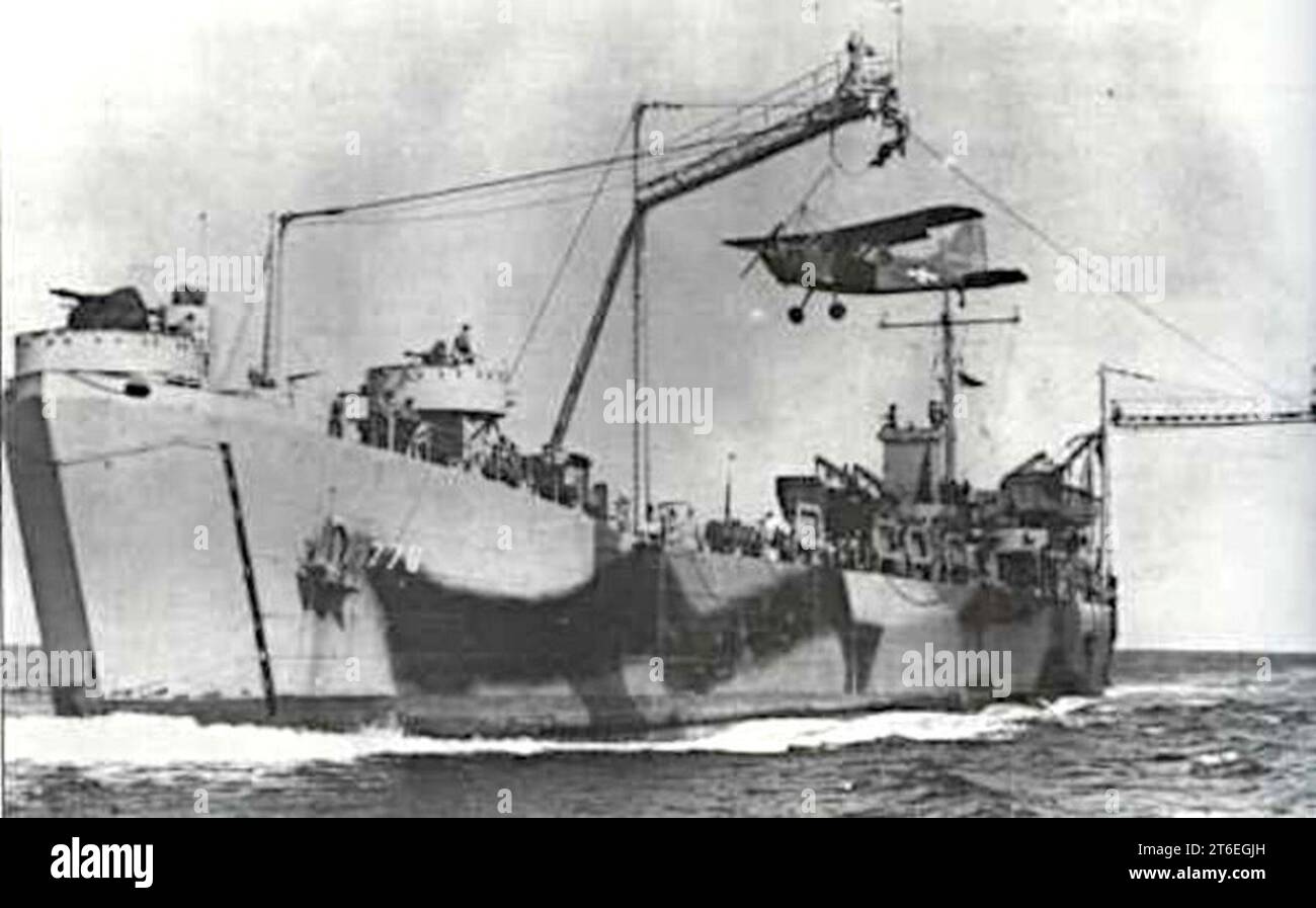USS LST-776 with Brodie system front view during testing 1943 Stock ...