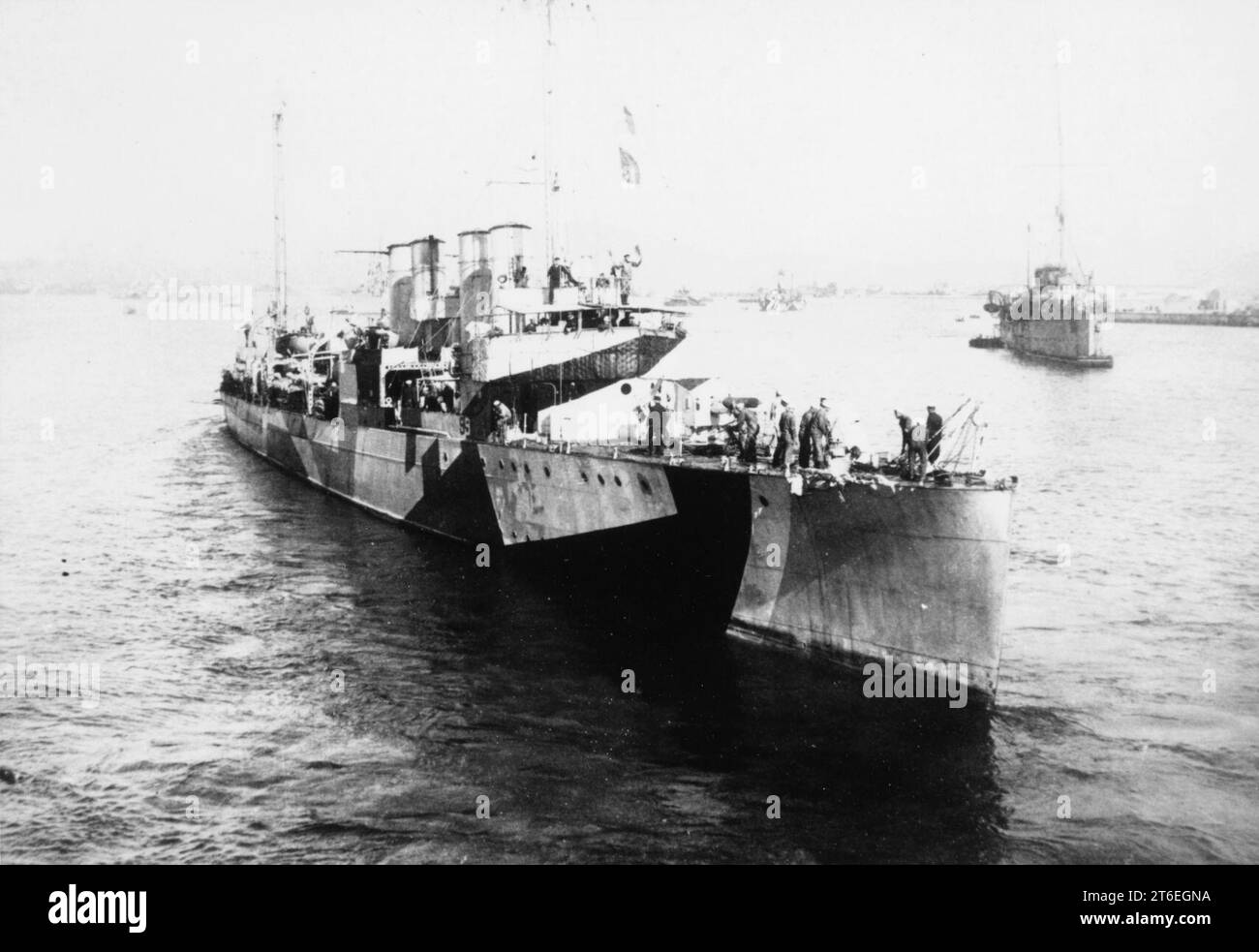 USS Luce (DD-99) in the Azores, circa in October 1918 Stock Photo - Alamy