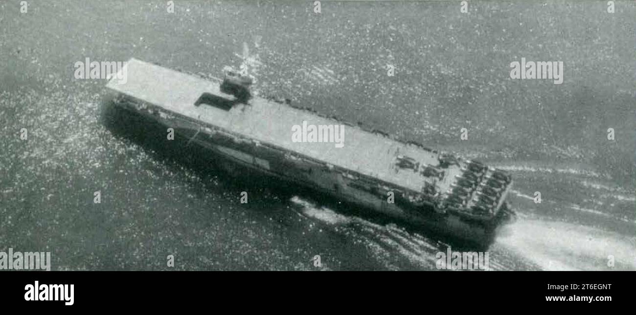 USS Lunga Point (CVE-94) underway at sea, circa in 1945 Stock Photo - Alamy