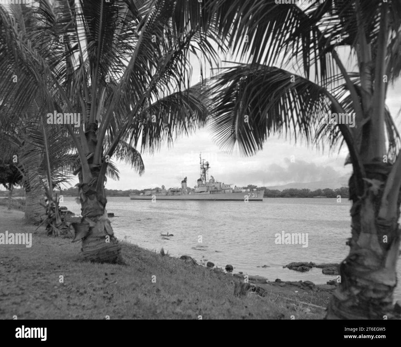 USS Maddox (DD-731) arriving at Pearl Harbor on 16 July 1965 Stock ...