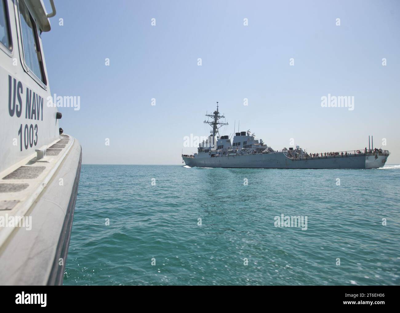 USS Mahan (DDG 72) 140915 Stock Photo - Alamy