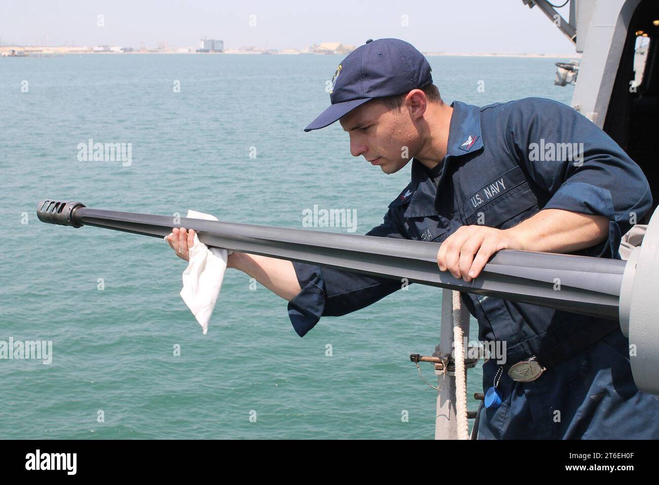 USS Mahan (DDG 72) 140915 Stock Photo - Alamy