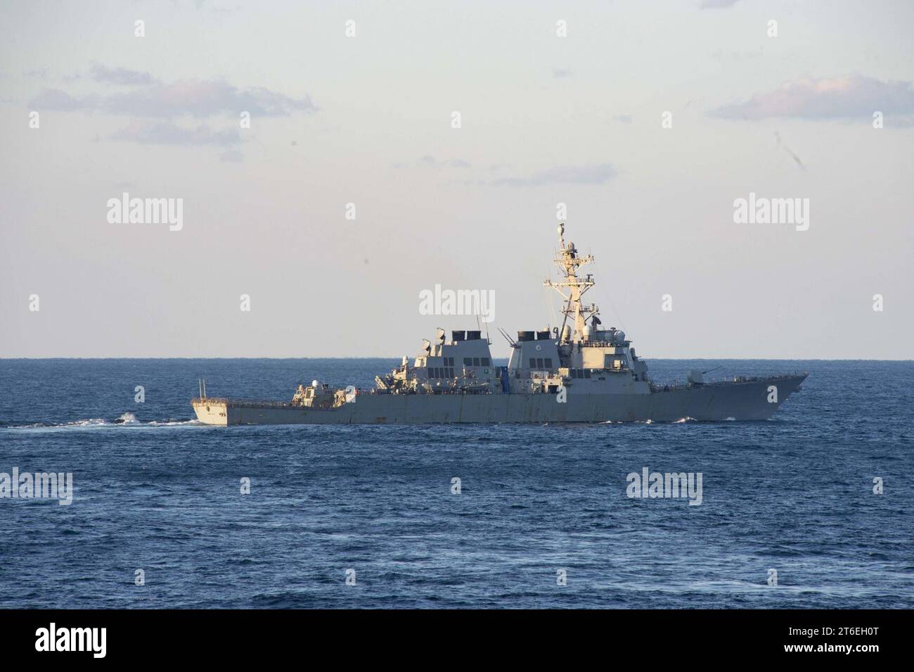 USS Mahan (DDG 72) (210115 Stock Photo - Alamy