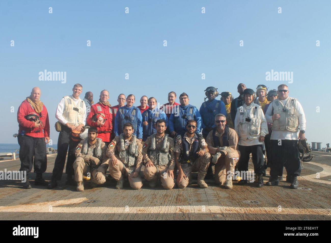 USS Mahan (DDG 72) 141026 Stock Photo - Alamy