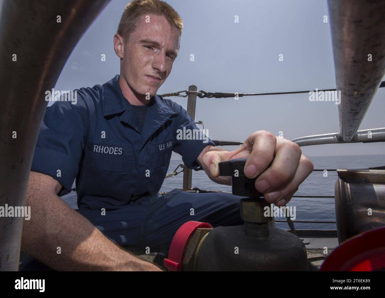 USS MASON (DDG 87) 130820 Stock Photo - Alamy