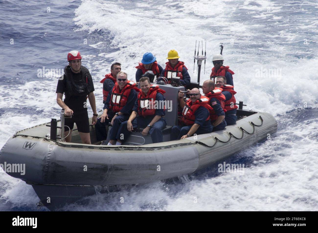 USS MASON (DDG 87) 130913 Stock Photo - Alamy