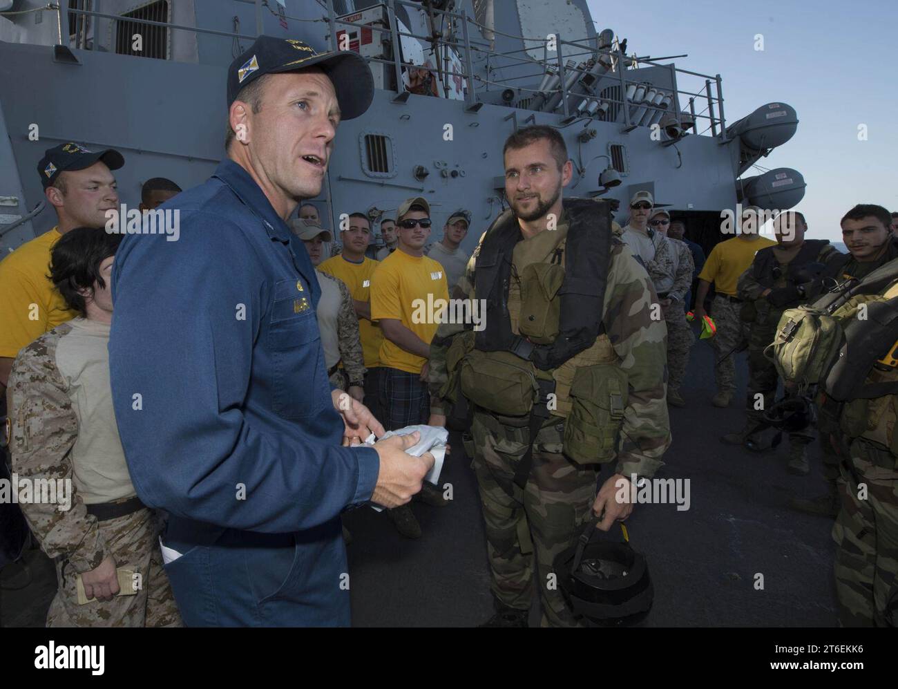 USS MASON (DDG 87) 140101 Stock Photo - Alamy