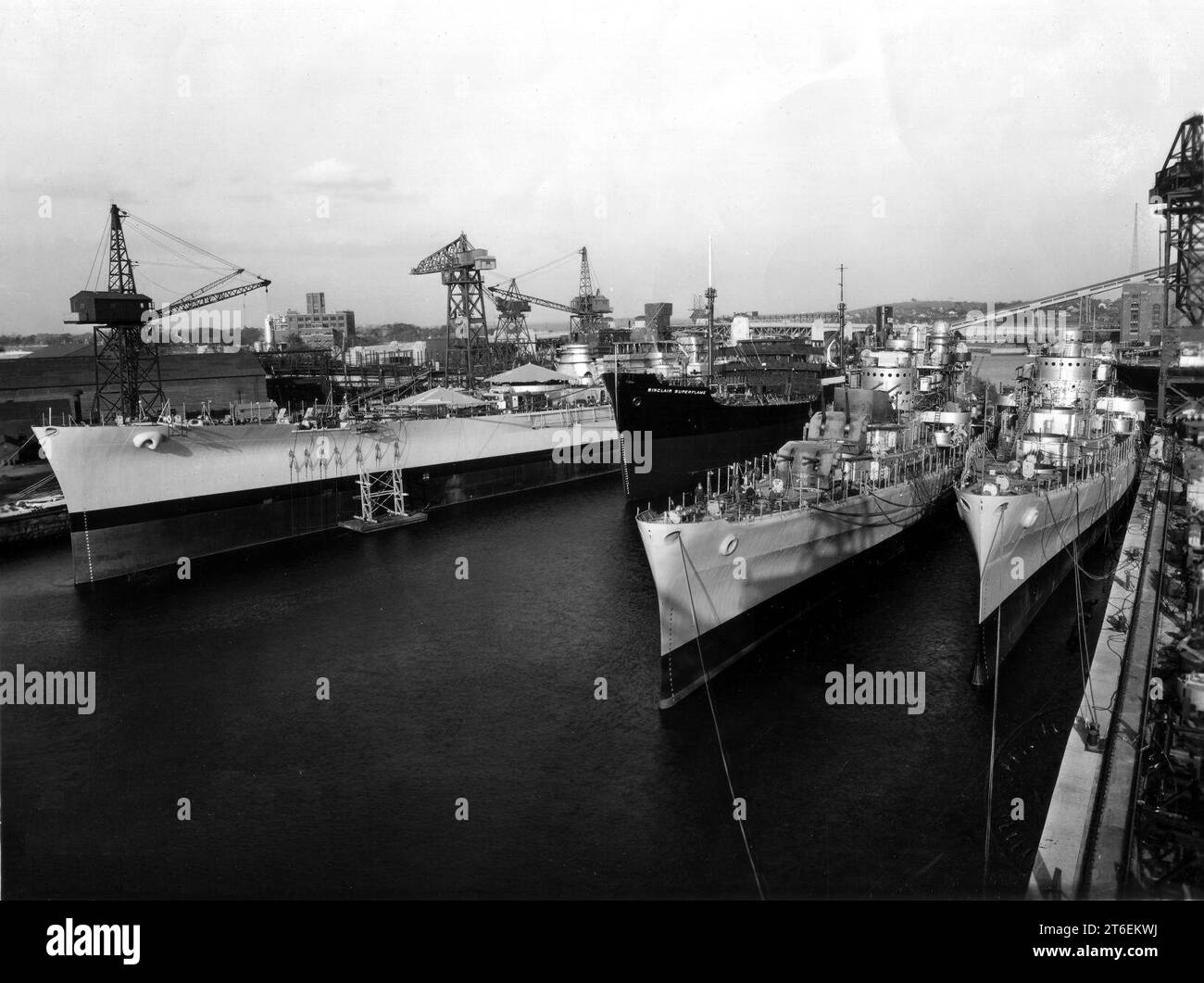 USS Massachusetts (BB-59) San Diego (CL-53) and San Juan (CL-54) at ...