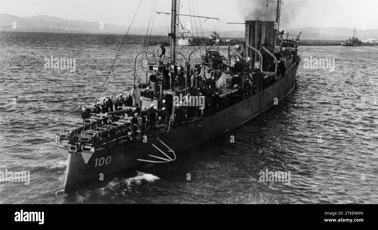 Uss maury hi-res stock photography and images - Alamy