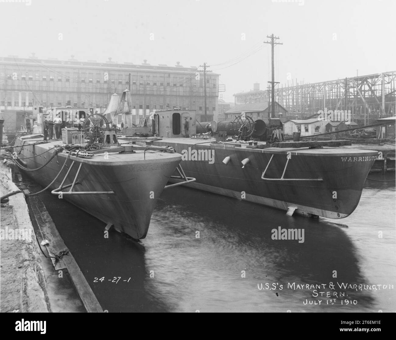 Uss mayrant hi-res stock photography and images - Alamy