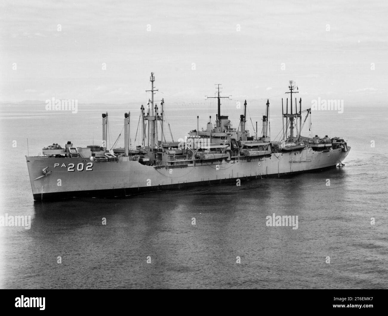 USS Menifee (APA-202) underway in the 1950s Stock Photo - Alamy