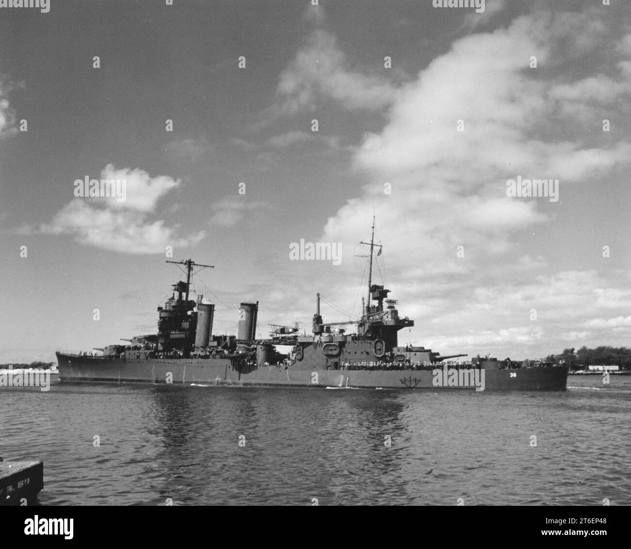 USS Minneapolis (CA-36) at Pearl Harbor on 11 April 1943 Stock Photo ...