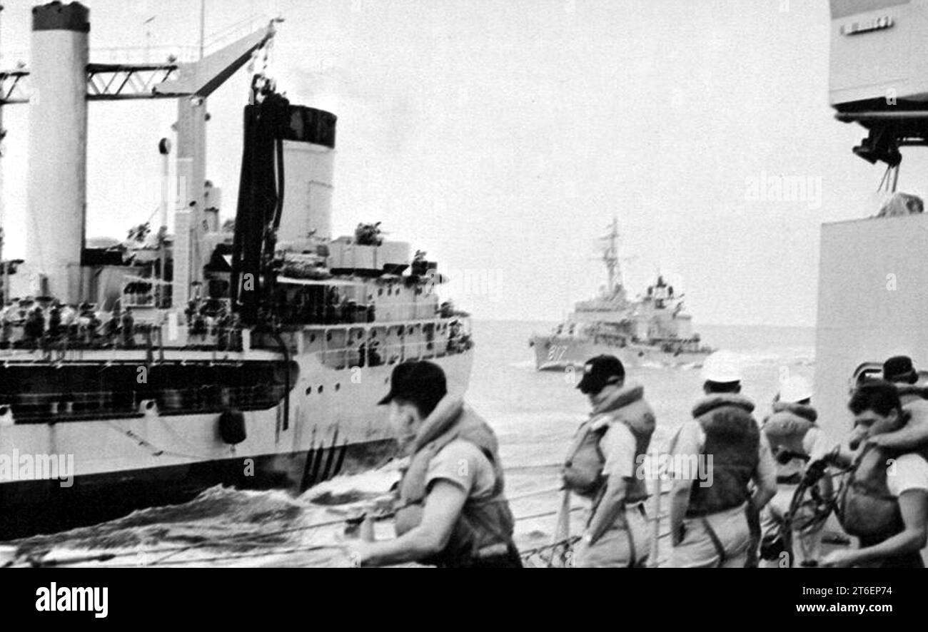 USS Mispillion (AO-105) replenishes USS Wainwright (DLG-28) and USS ...