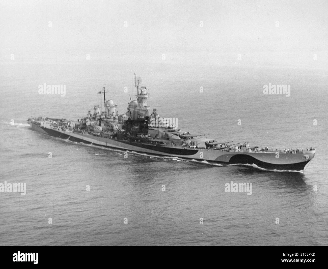 USS Missouri (BB-63) underway in August 1944 Stock Photo - Alamy