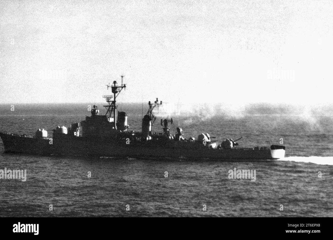 USS Mitscher (DL-2) underway c1959 Stock Photo - Alamy