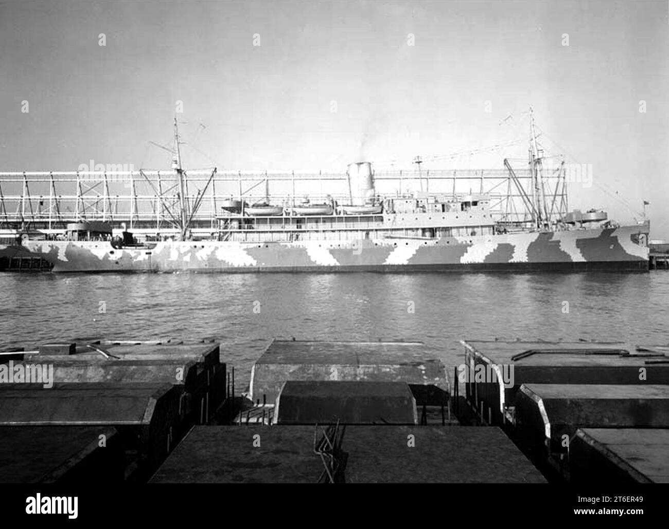 USS Mizar (AF-12) at the Norfolk Naval Shipyard, Virginia (USA), on 20 ...
