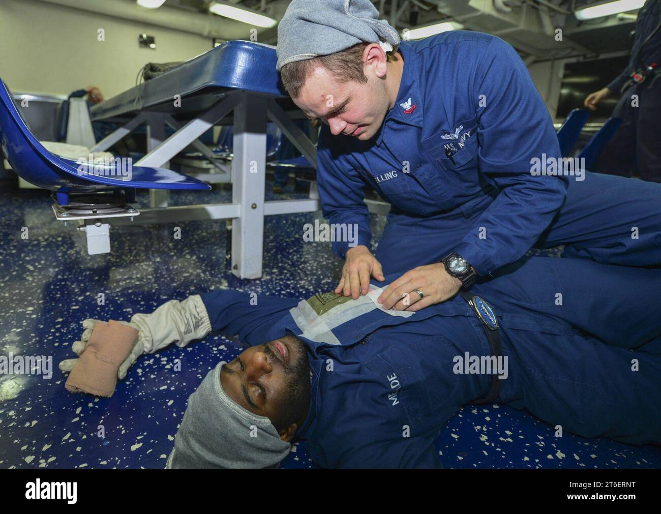 USS MONTEREY (CG 61) 130720 Stock Photo - Alamy