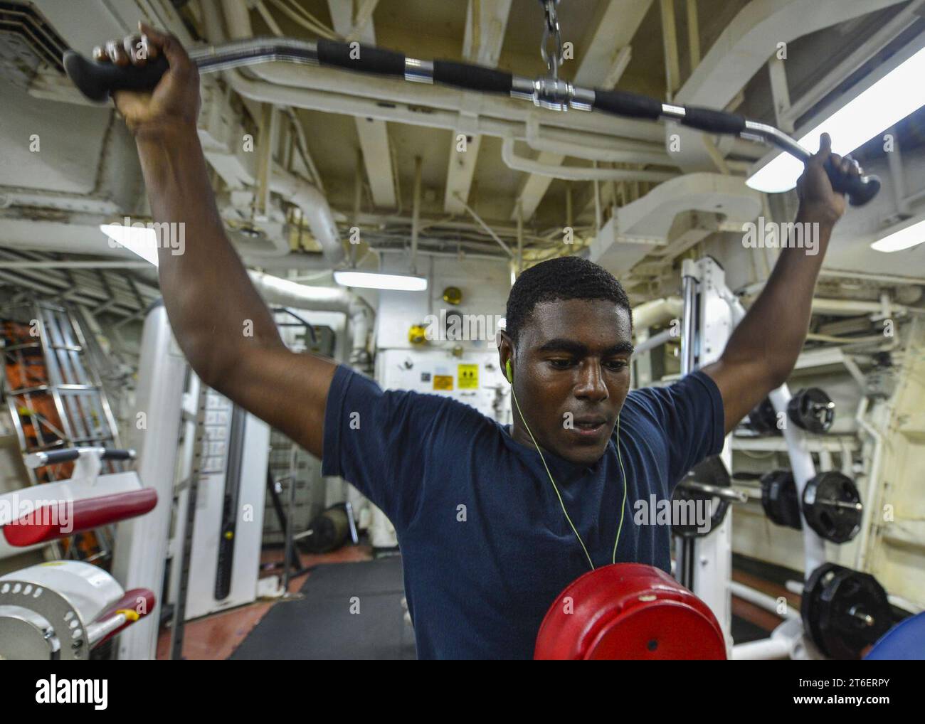 USS MONTEREY (CG 61) 130726 Stock Photo - Alamy