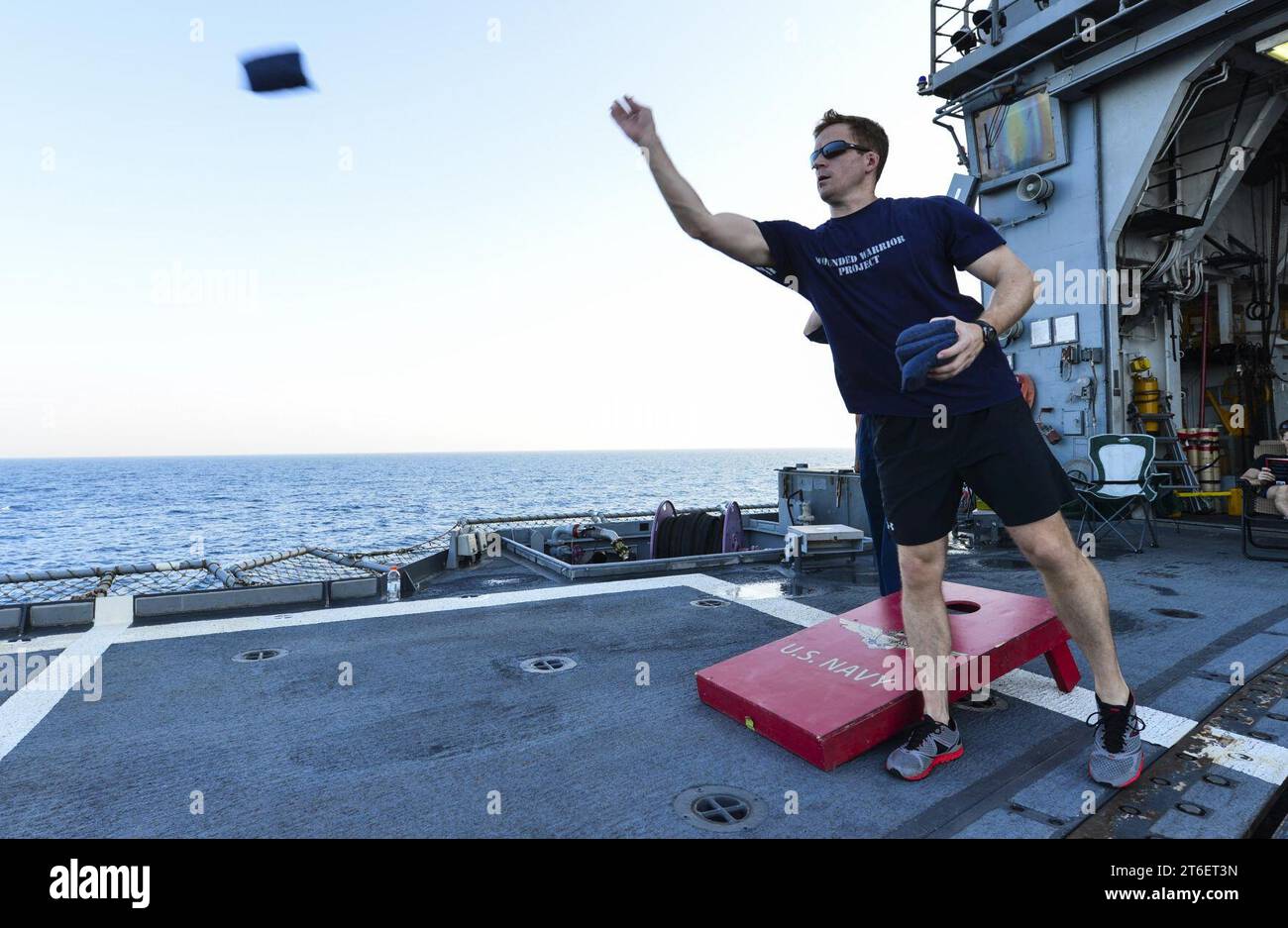 USS MONTEREY (CG 61) 130823 Stock Photo - Alamy