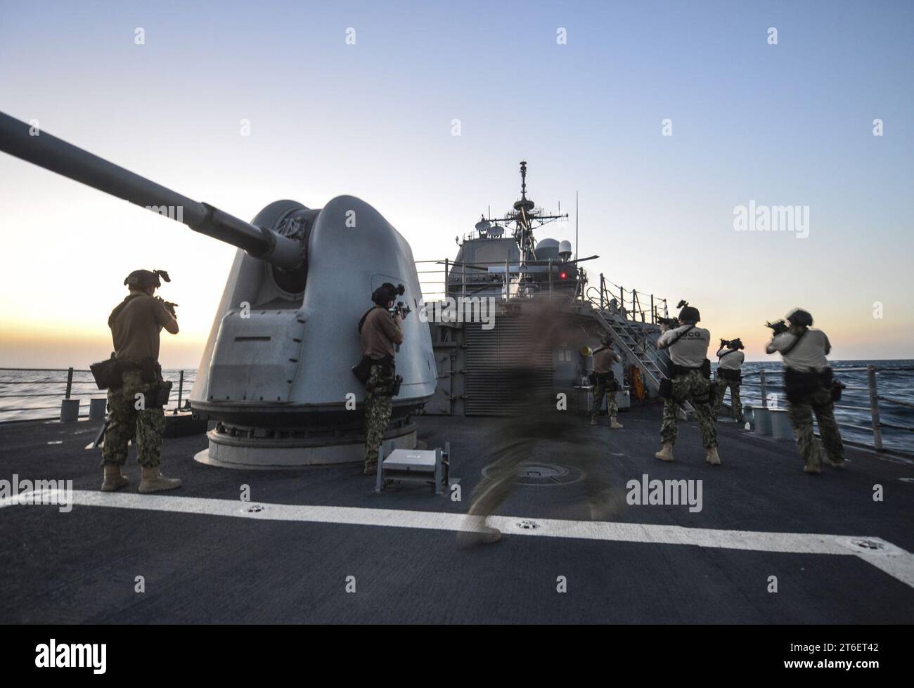 USS MONTEREY (CG 61) 130924 Stock Photo - Alamy