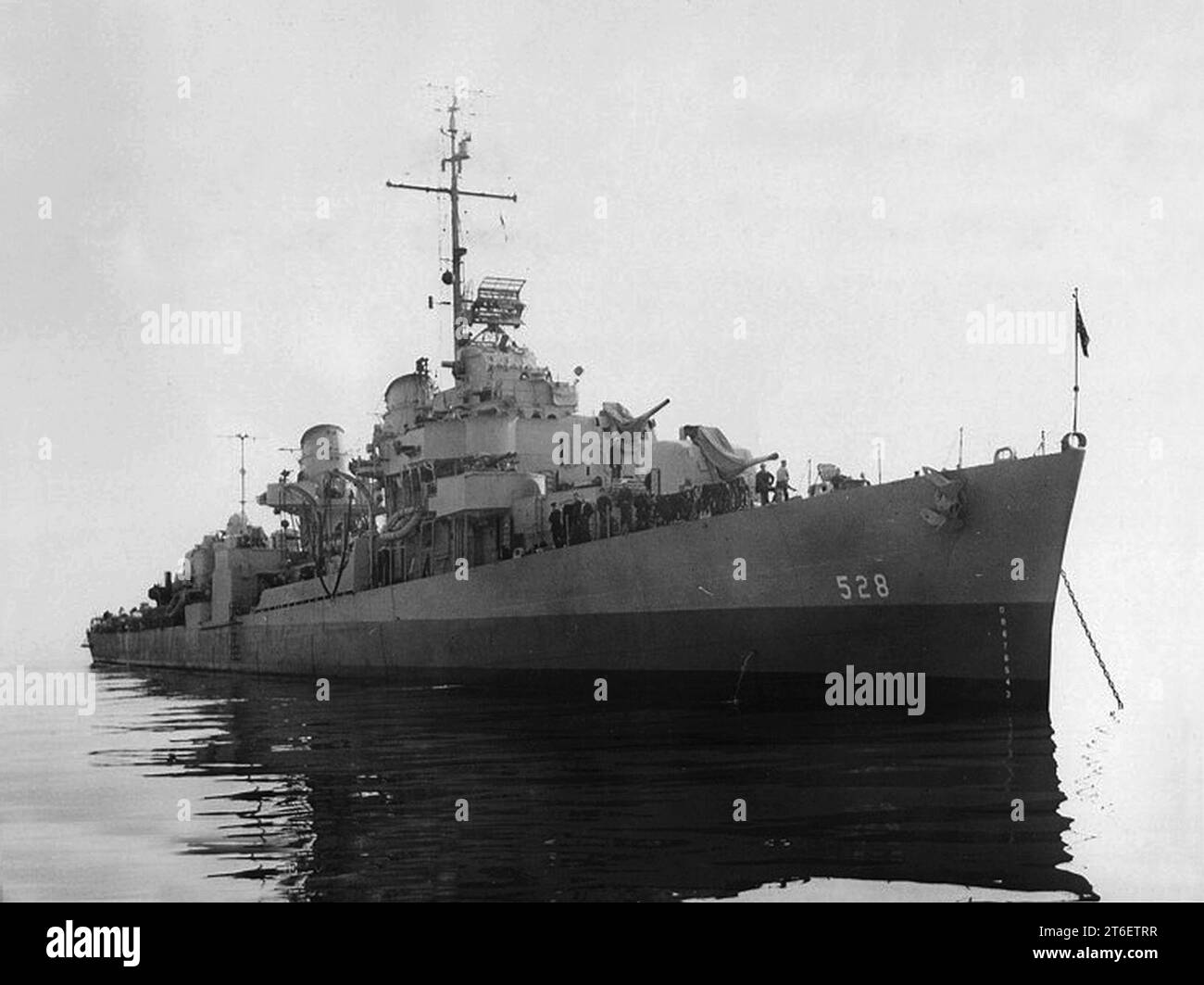 USS Mullany (DD-528) off the Hunters Point Naval Shipyard, San ...