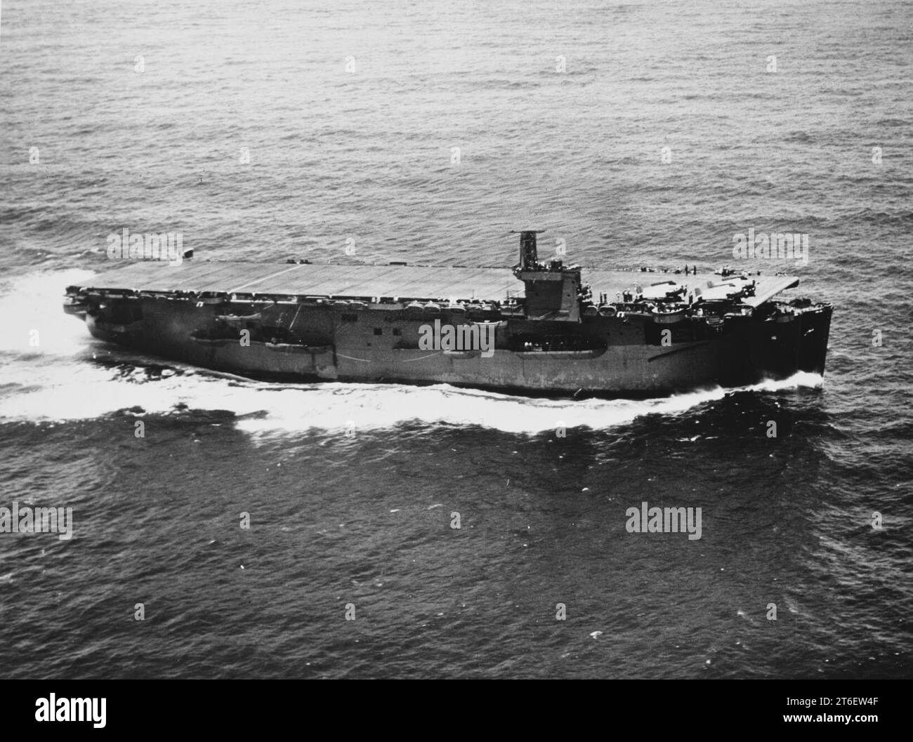 USS Nassau (ACV-16) underway in December 1942 Stock Photo - Alamy